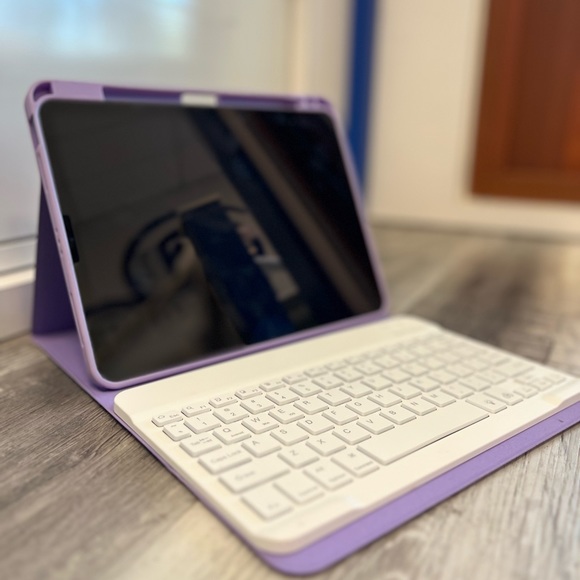 Apple | Tablets & Accessories | Ipad Air 4th Generation W Ipad Case ...